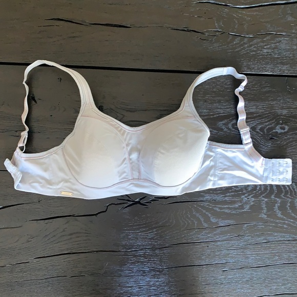 Chantelle | Intimates & Sleepwear | Copy Chantelle Light Grey Wired ...